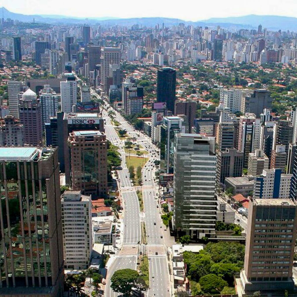 Nova faixa de ônibus na Faria Lima - Estadão Expresso Bairros