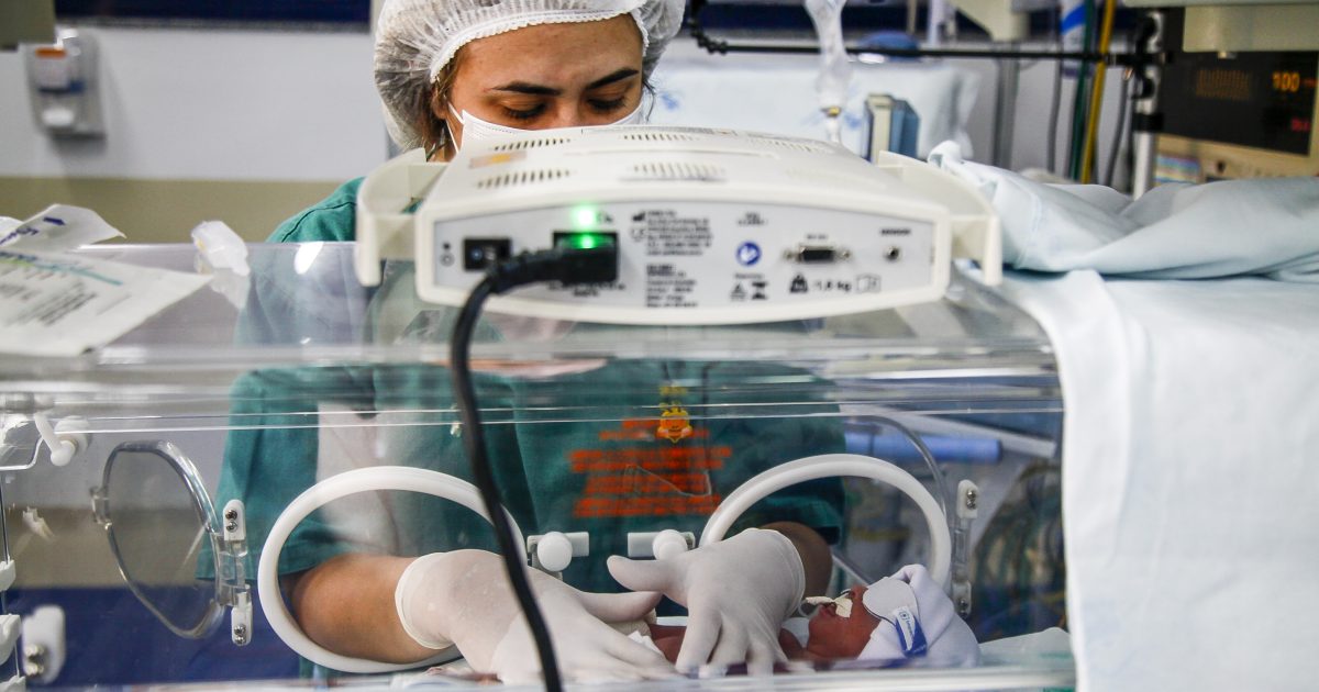 UTI neonatal com tratamento humanizado - Estadão Expresso SP